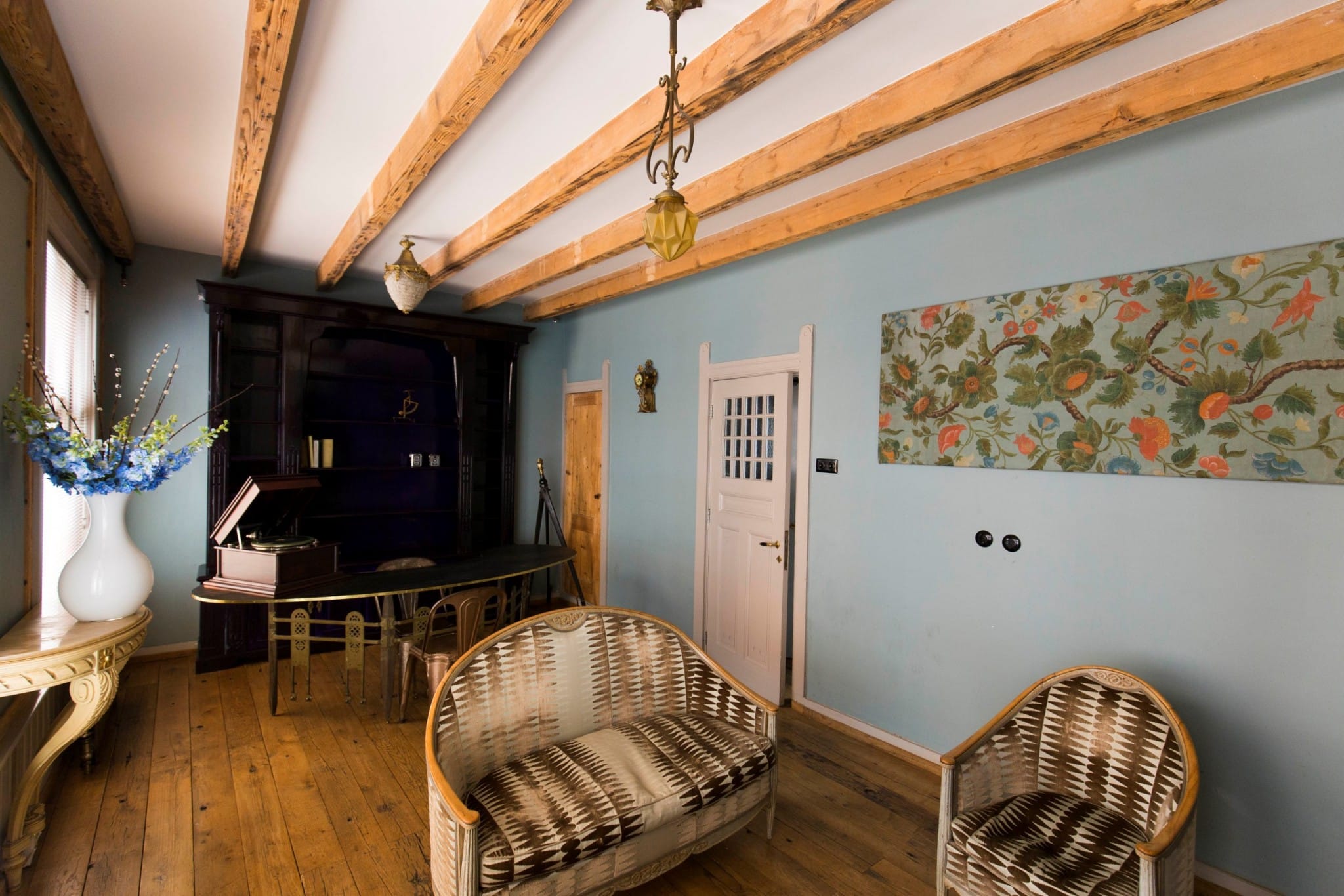 Mayer Manor in Amsterdam is a private mansion with a touch of time ...