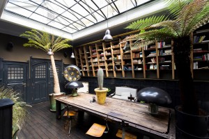 Mayer Manor in Amsterdam is a private mansion with a touch of time ...