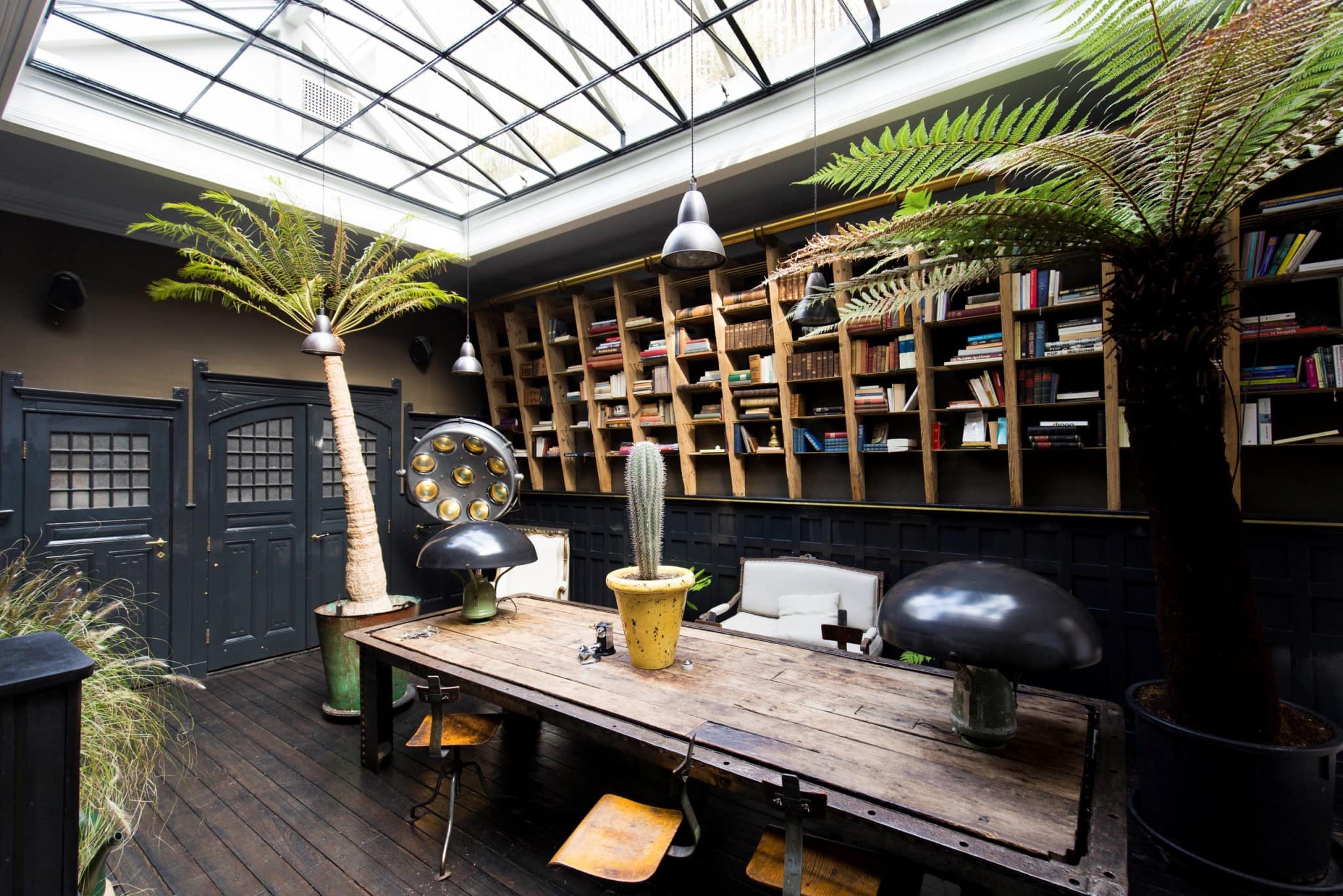 Mayer Manor in Amsterdam is a private mansion with a touch of time ...