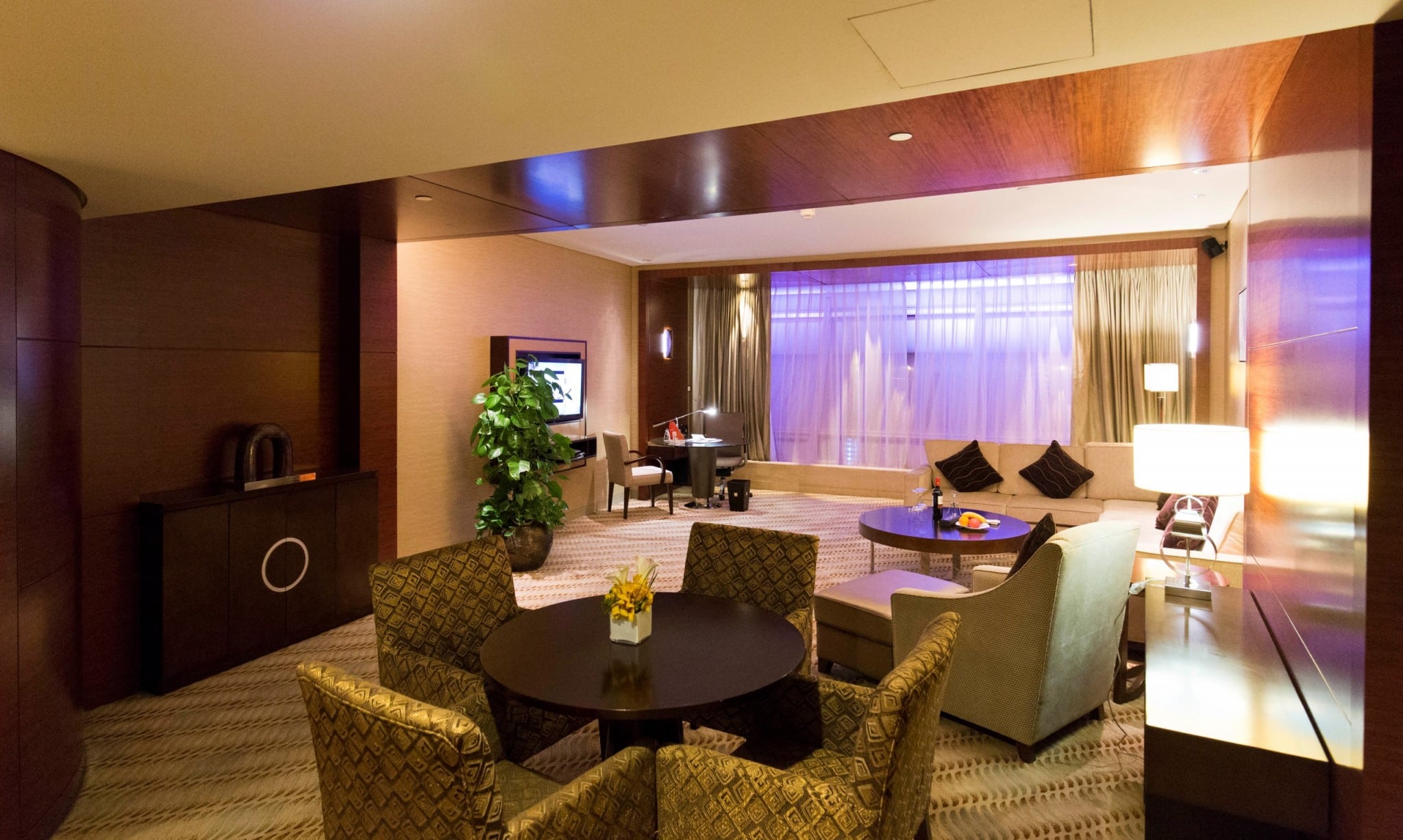 CHINA - Intercontinental Hangzhou, a luxury golden sphere - Chris ...