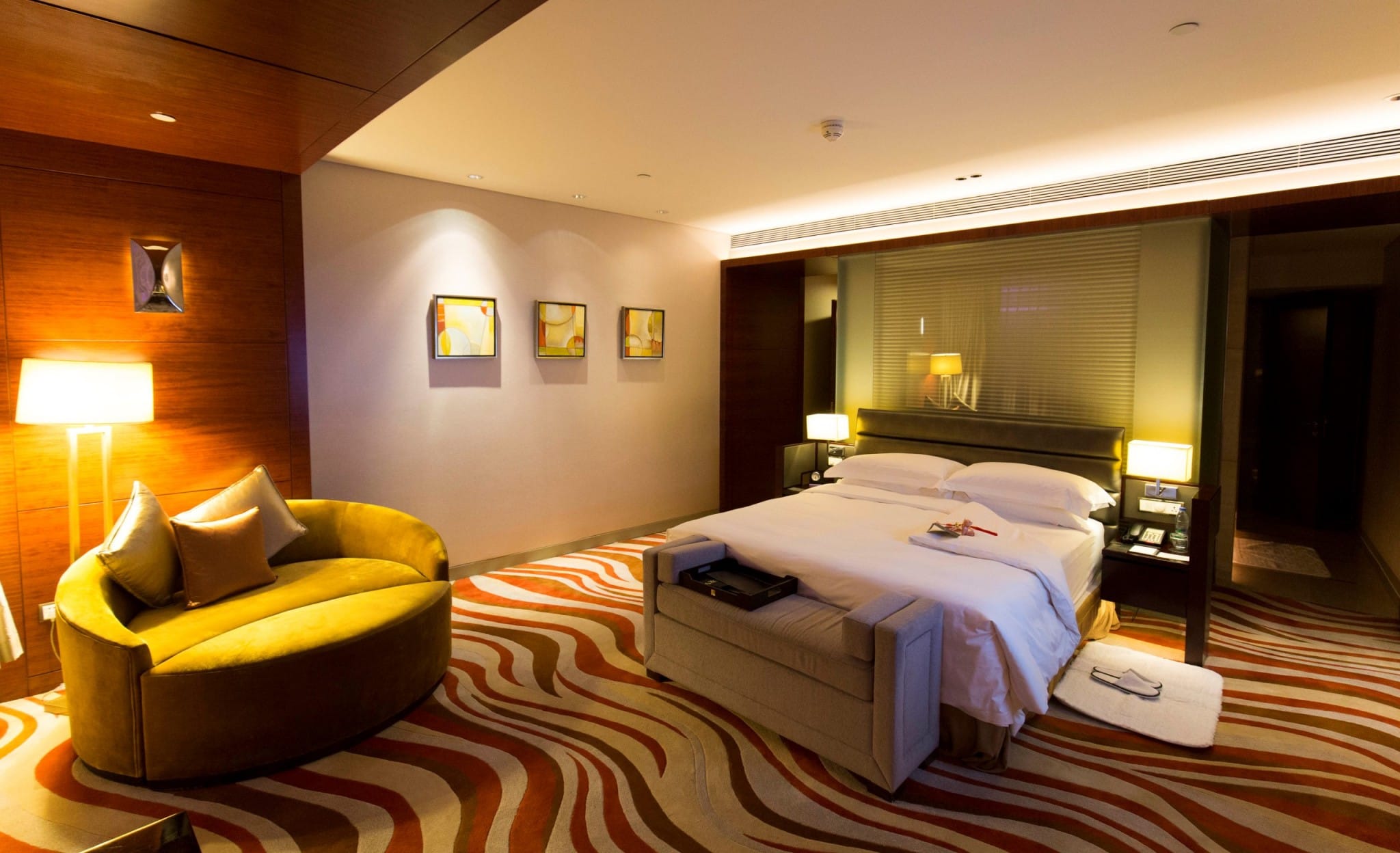 CHINA - Intercontinental Hangzhou, a luxury golden sphere - Chris ...