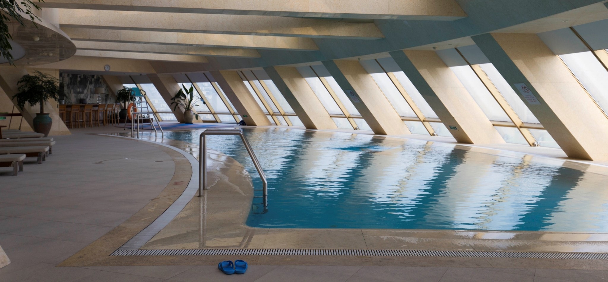CHINA - Intercontinental Hangzhou, a luxury golden sphere - Chris ...