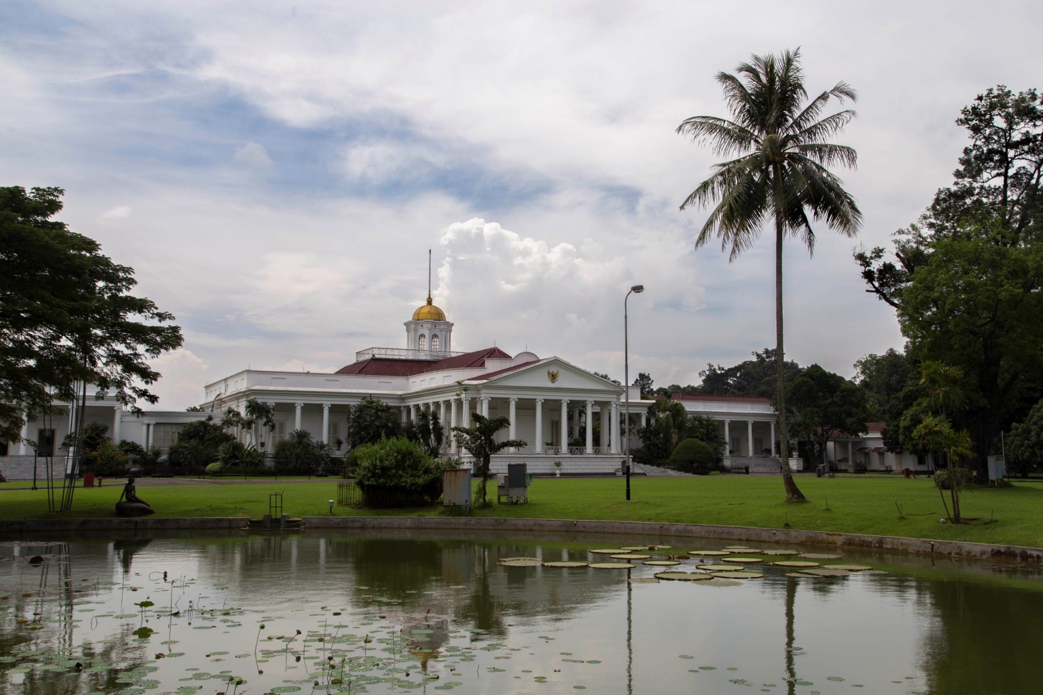 INDONESIA - Visit the Bogor Botanical Gardens as a stop between Jakarta ...