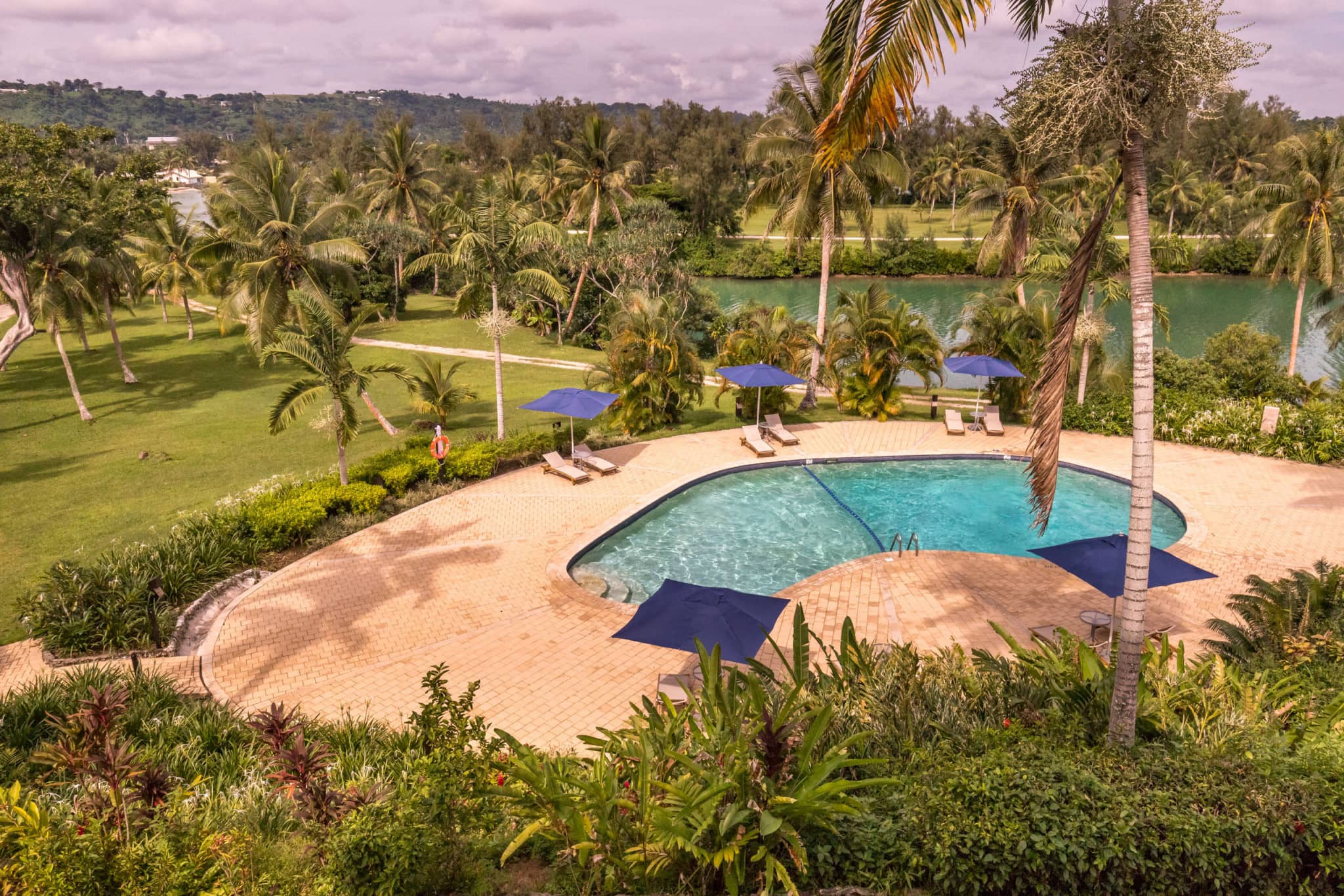 VANUATU - Holiday Inn Resort Port Vila; a luxury hotel with private ...