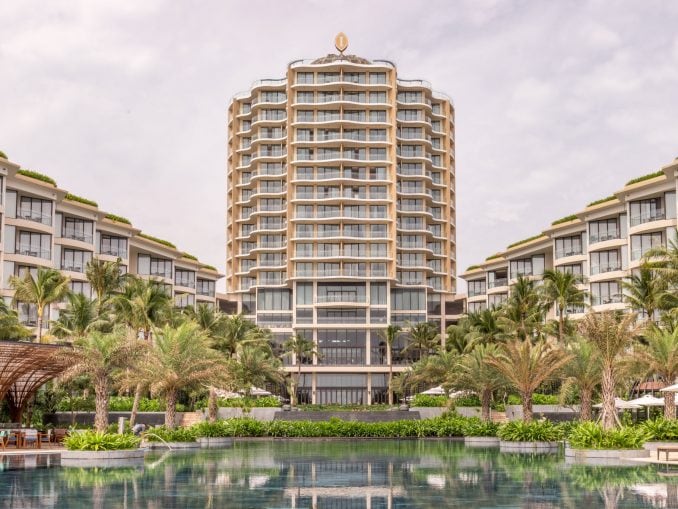 CHINA - Intercontinental Hangzhou, a luxury golden sphere - Chris ...