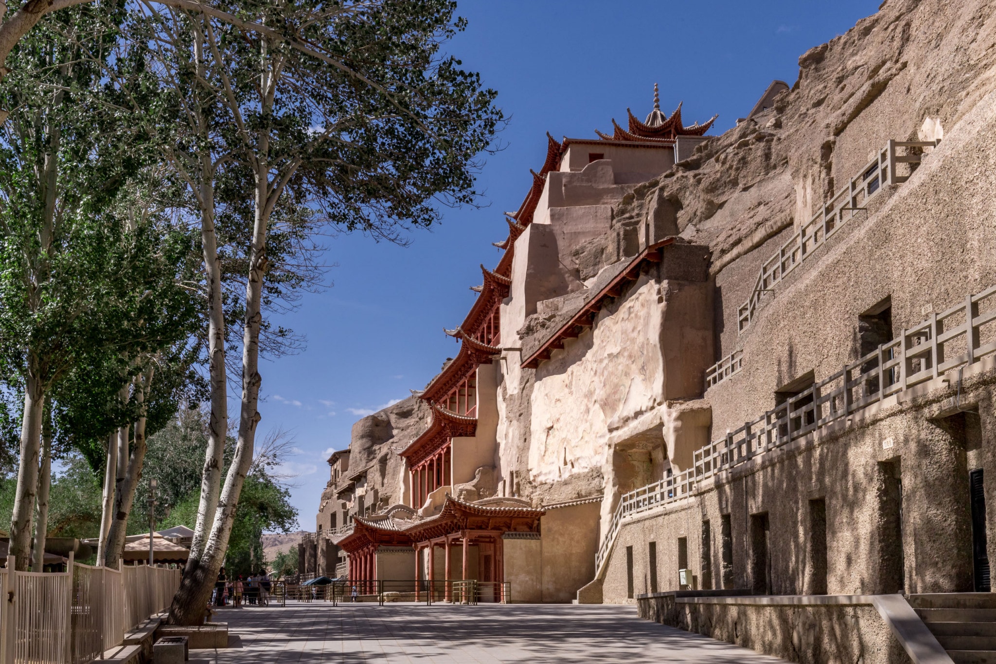 CHINA - Dunhuang Mogao Caves (Grottoes) tour & sunset at Crescent Lake ...