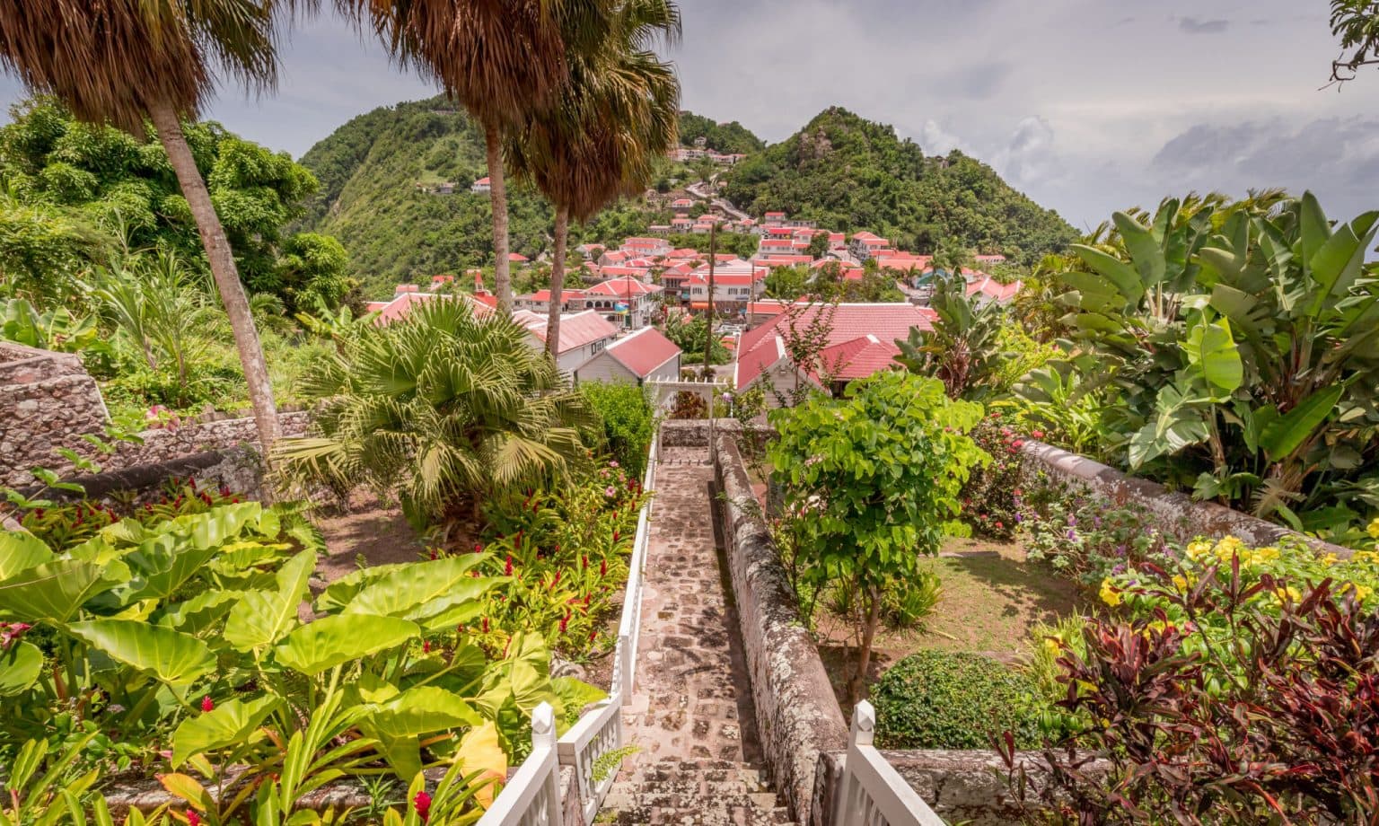 SABA - Best accommodation: Old World style at the Hidden Garden Villa ...