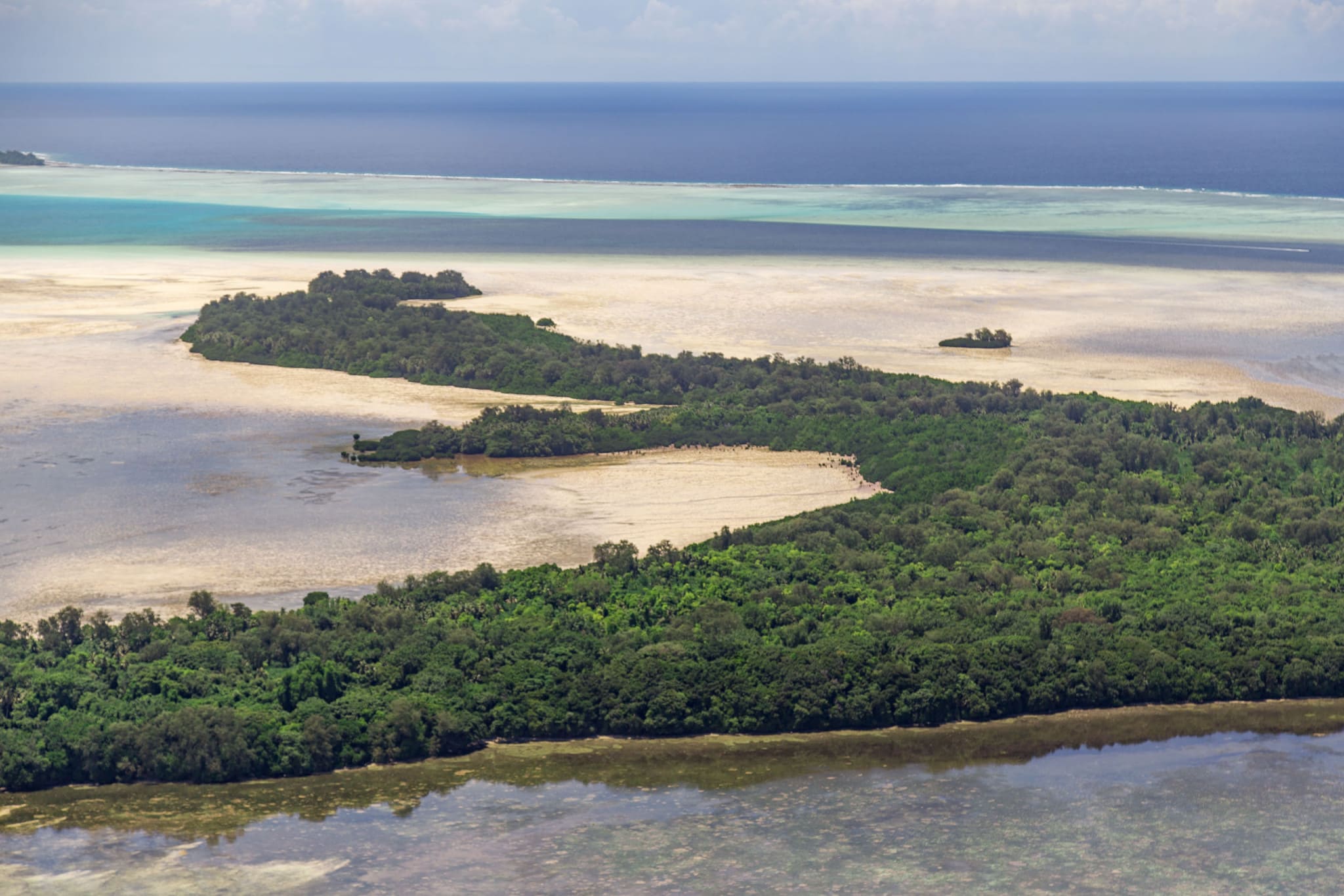 PALAU - Must do: Palau helicopter tour; a bird’s eye view of paradise ... PALAU - Must do: Palau helicopter tour; a bird’s eye view of paradise ...