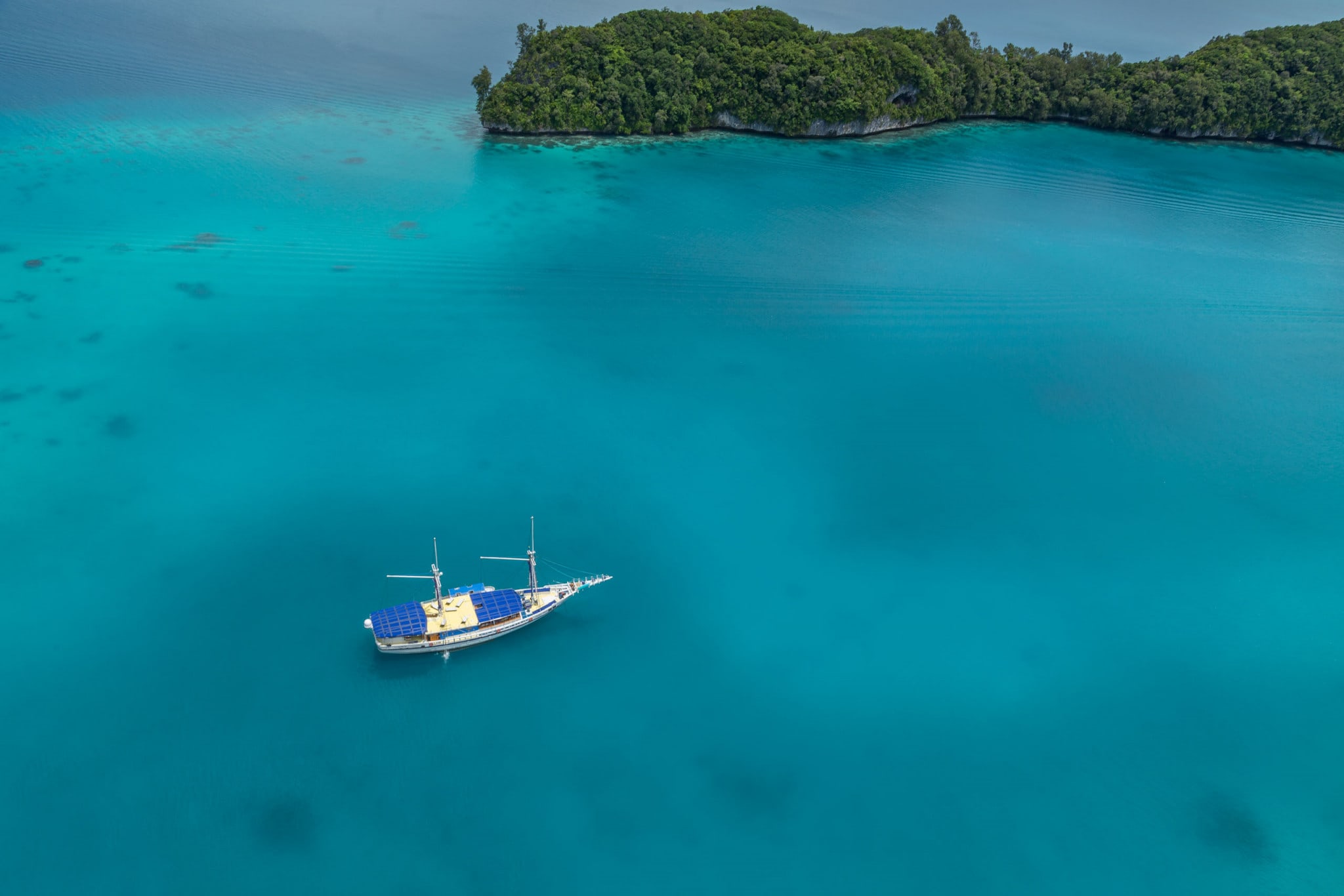 PALAU - Must do: Palau helicopter tour; a bird’s eye view of paradise ... PALAU - Must do: Palau helicopter tour; a bird’s eye view of paradise ...