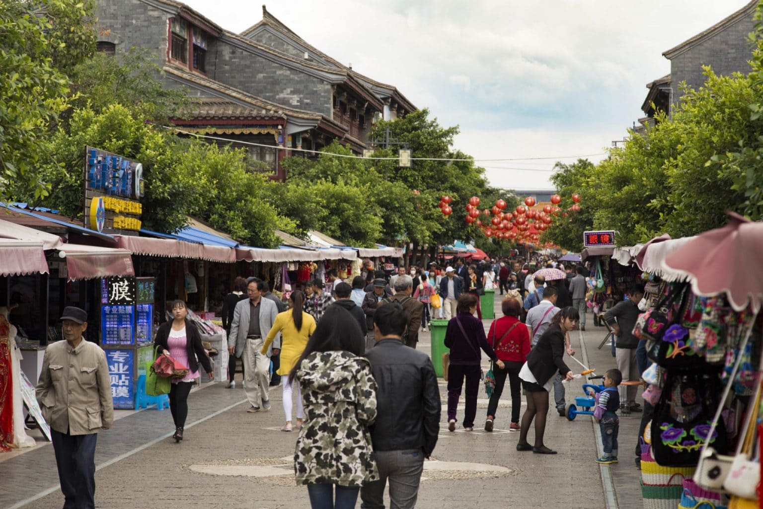 CHINA - A day in Kunming, the City of Eternal Spring – Chris Travel ...