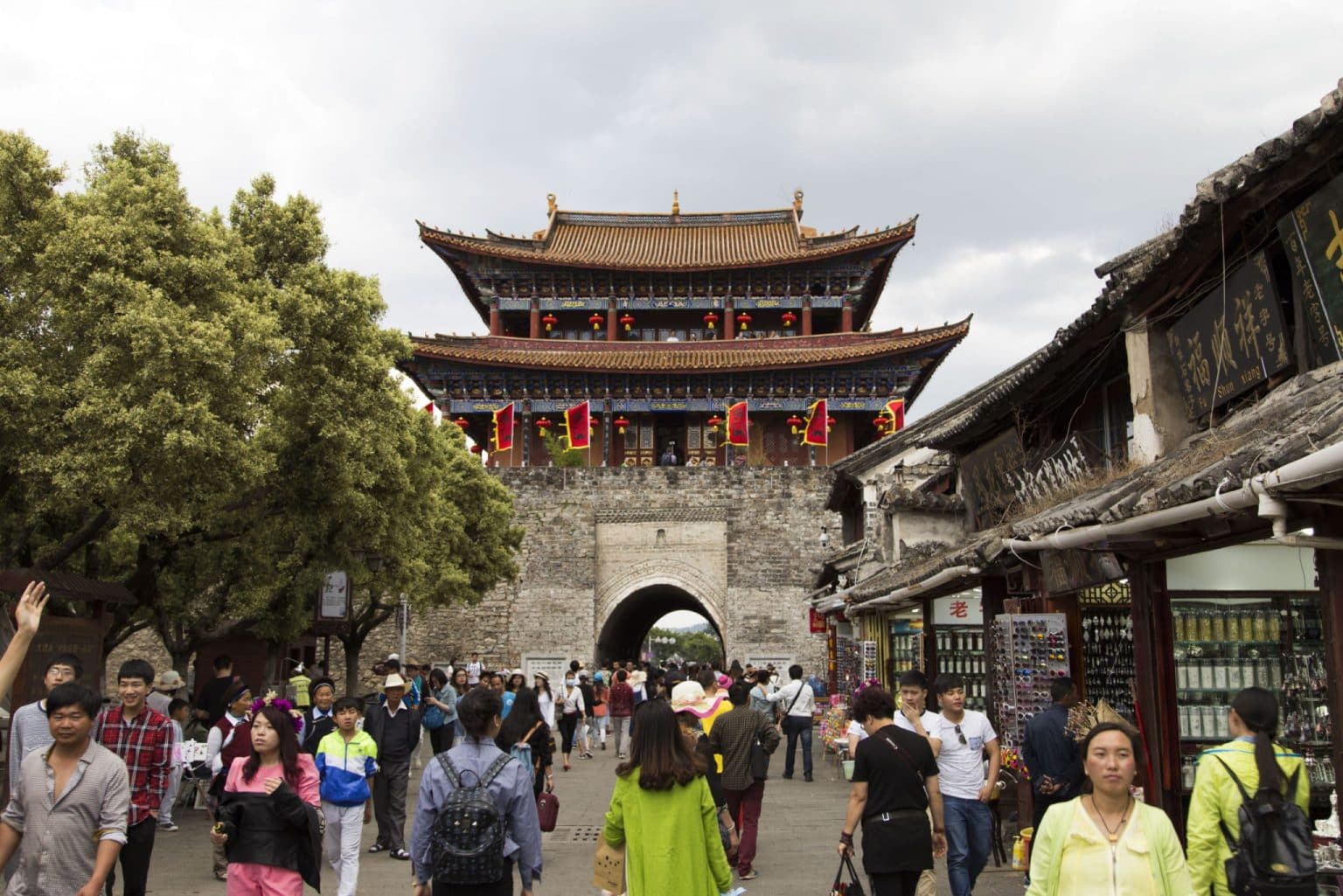 CHINA - Exploring beautiful Dali & Shaxi on the way from Kunming to ...