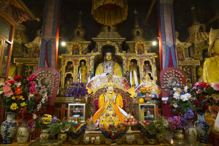 TIBET - Drepung and Sera monastery in Lhasa with monks debating - Chris ...