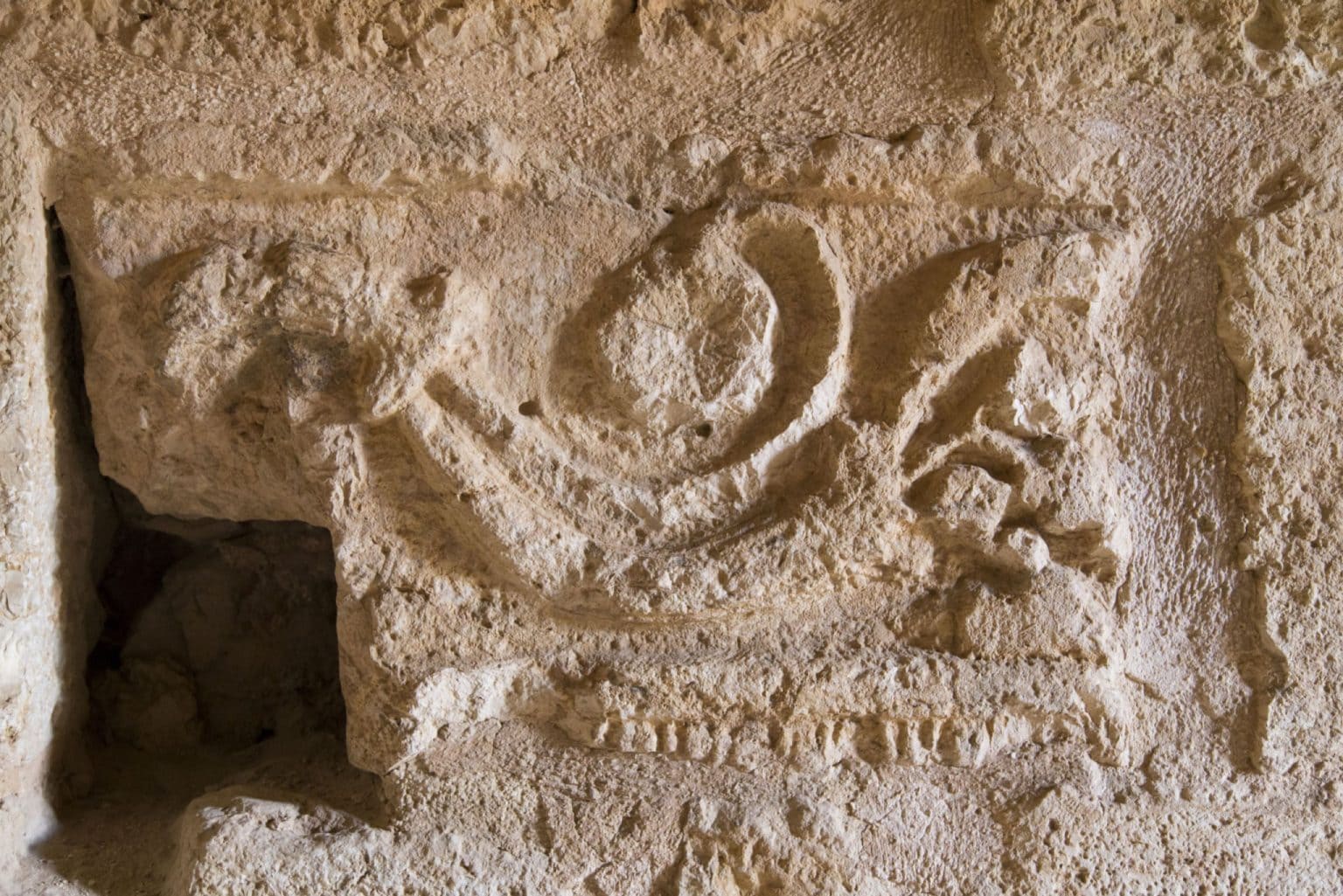 JORDAN - Roman ruins of Jerash, Umm Qais and the Ajlun Castle in a day ...
